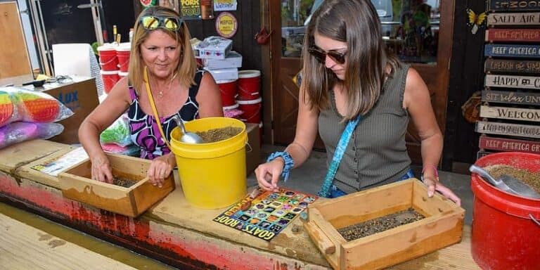 4 Best Gem Mines in Pigeon Forge and Gatlinburg