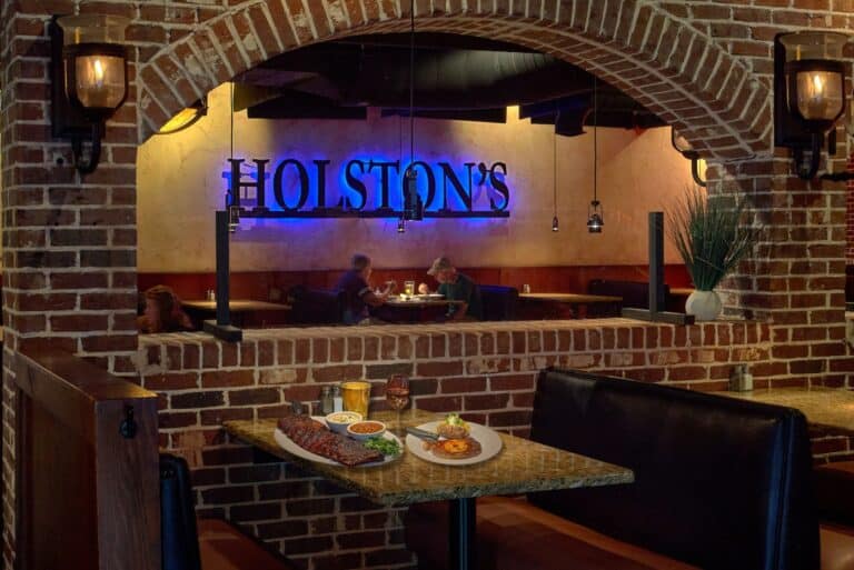 15 Best Restaurants in Sevierville (2026 Update) - Smoky Mountain Opry